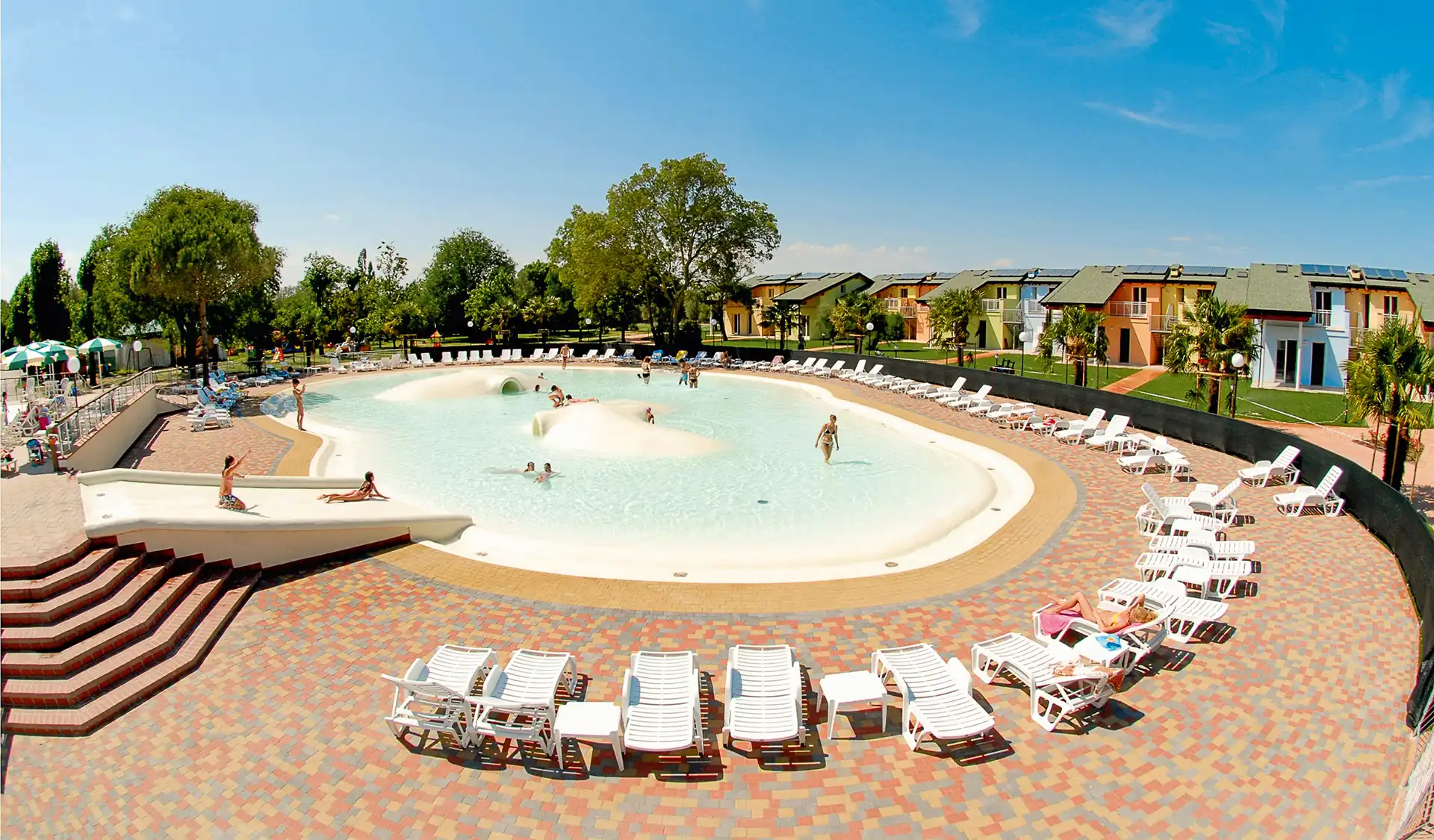 Club Hotel Spiaggia Romea Lido delle Nazioni 7 Nächte ab 399€ - Reisen ...