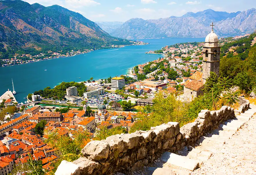 Die wilde Schönheit des Balkans Entdeckerreise durch Montenegro und ...